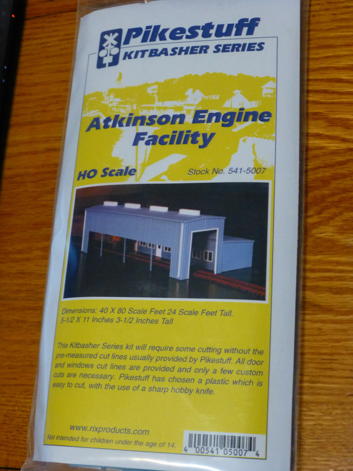 Pikestuff #541-5007 HO Atkinson Engine Facility – TJ Model Trains & Things